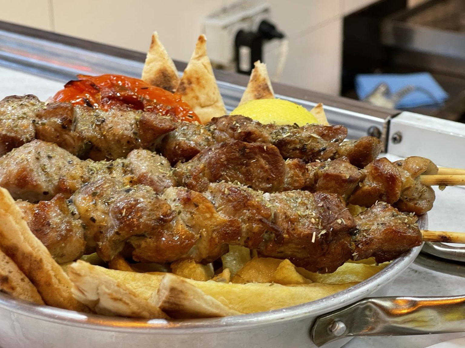 Souvlakaki | Grill
